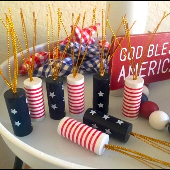 Accents | 8 Mini Wooden Fireworks | Poshmark